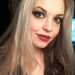 THE AGONIST: VICKY PSARAKIS | Metalzone