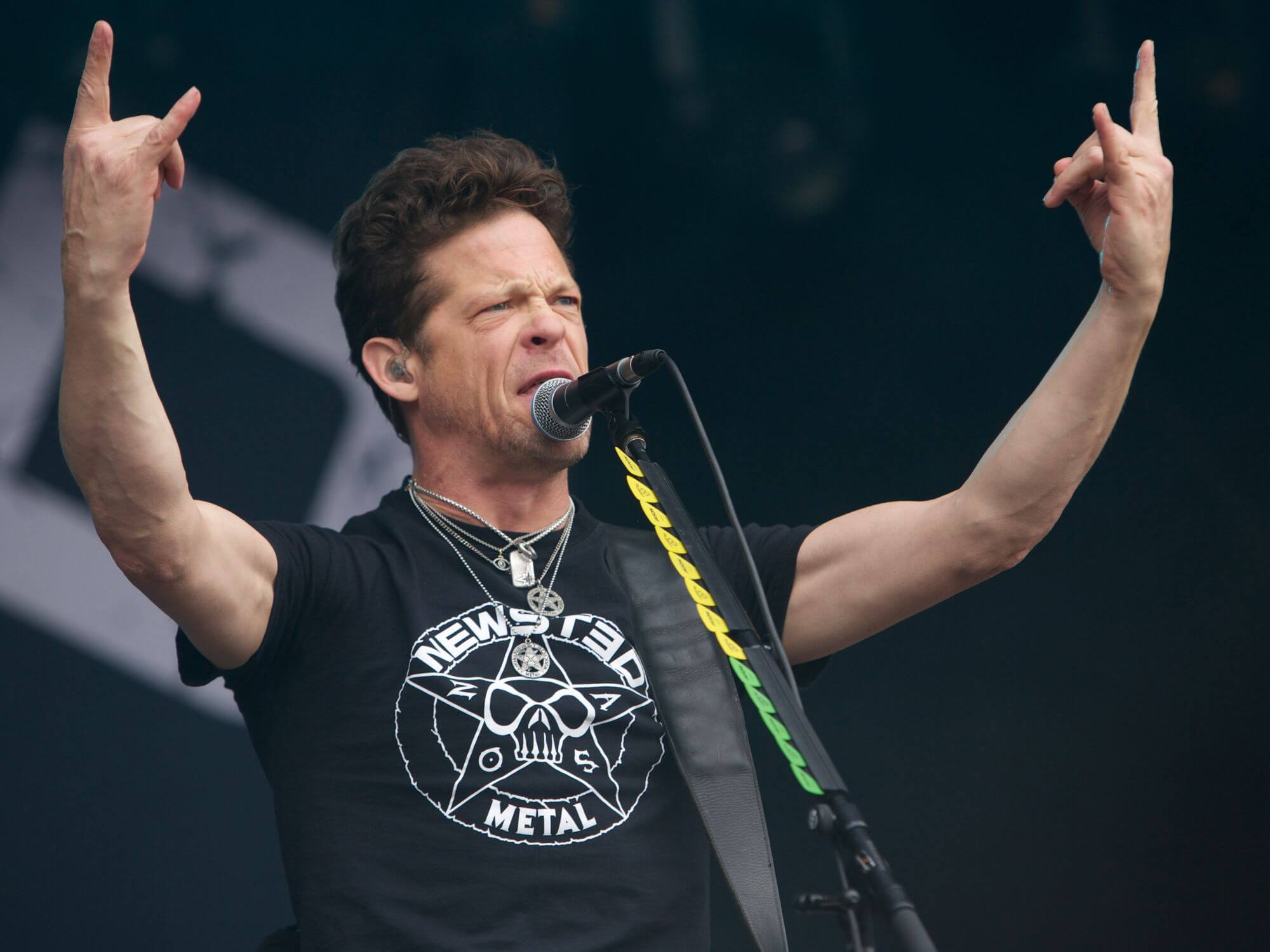 JASON NEWSTED SAYS HE'S "GETTING LOUD AGAIN"; FORMER METALLICA BASSIST WORKING ON TWO NEW "HEAVY ...