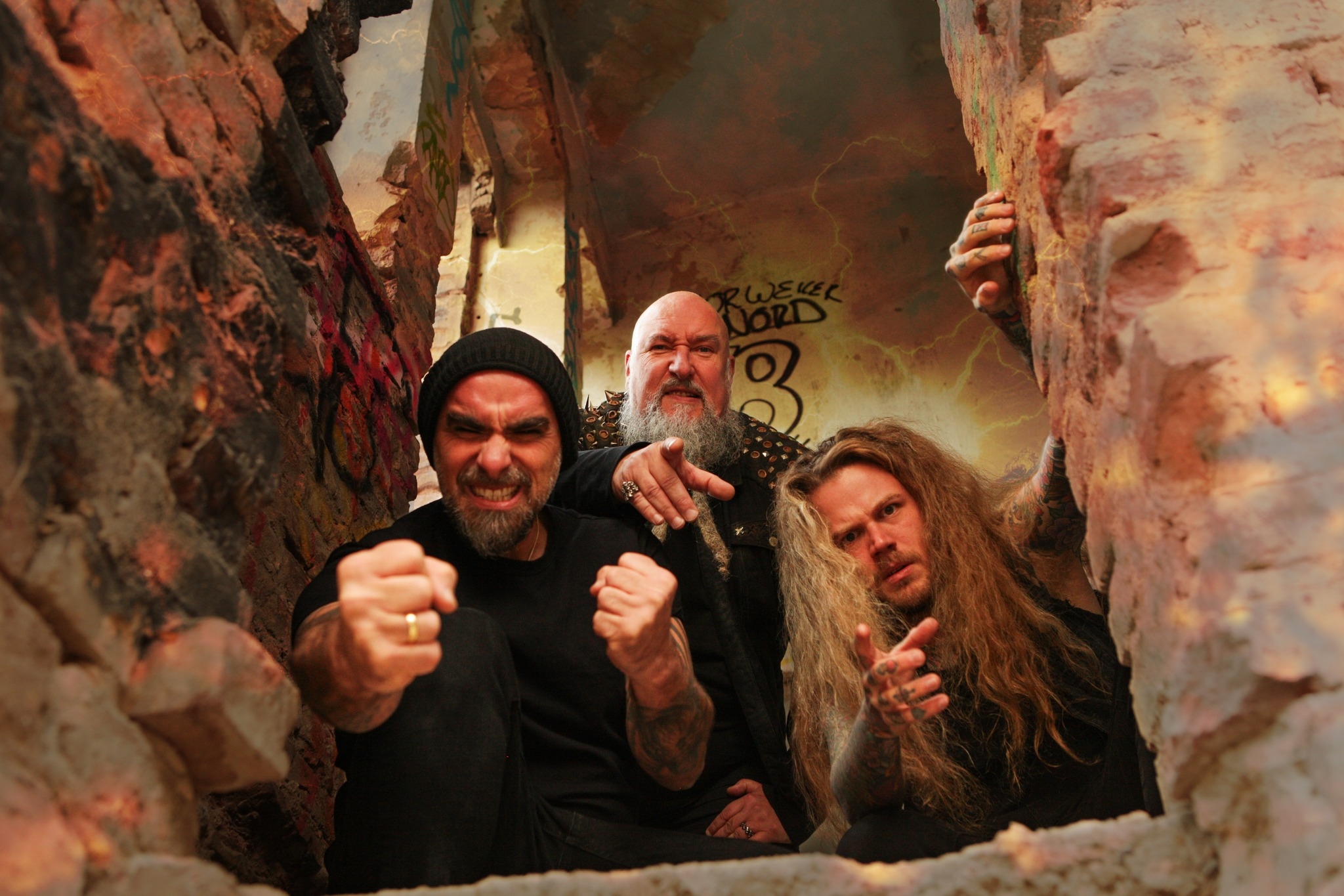 RAGE DEBUT MUSIC VIDEO FOR NEW SINGLE "UNDER A BLACK CROWN" | Metalzone